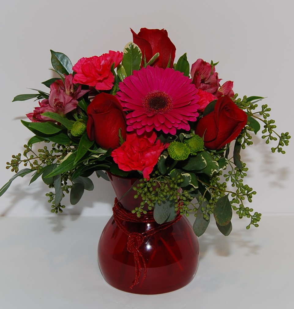 Red Beaded Vase :: Smiths Flowers